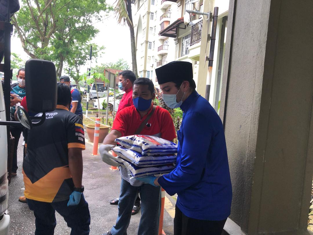 Pemuda UMNO Putrajaya Terus Santuni Rakyat - Umno Putrajaya